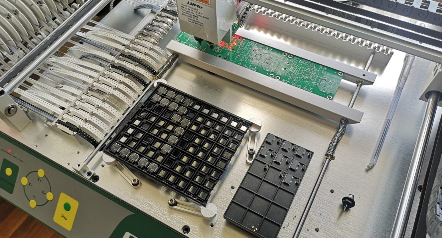 SMT Pick And Place Machine TVM802BX TableTop PNP R&D Project