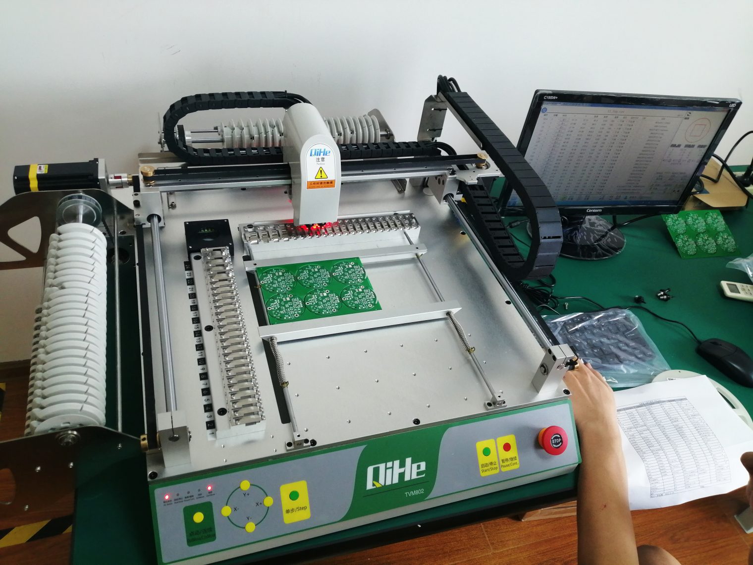 Smt pick and place machine TVM802BX desktop smt in Singapore